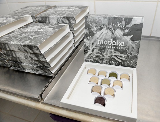 Modaka lança caixa de chocolates comemorativa de 10 anos – CACAU ...